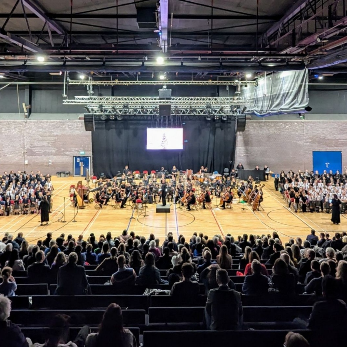 The Basildon Lower Academy - School Choir Shine at Brentwood Centre